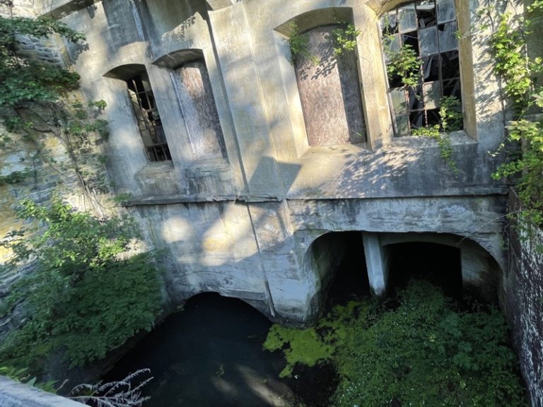 The Gingerbread Castle in Hamburg, NJ – Dan's Road Trip Adventures